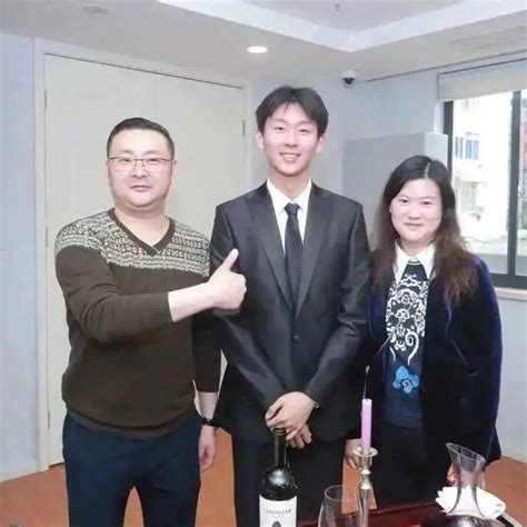 “和乐”家长学校·走进商旅校因爱而聚，为爱同行 中职易班 学生互动社区