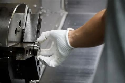 Mengenal Lebih Dekat Dengan Teknik Bubut Suzuki Indonesia