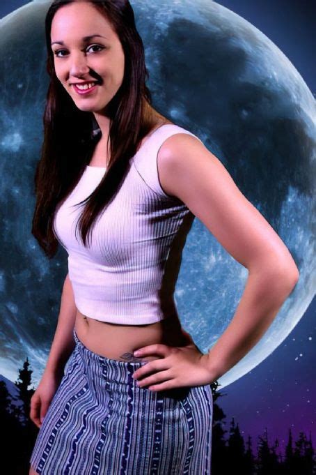 Mia Luna Famousfix