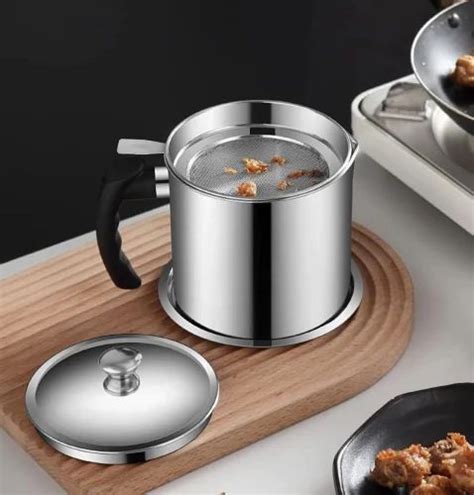 Oil Filter Pot For Home 15 Liter At ₹ 190piece In Surat Id