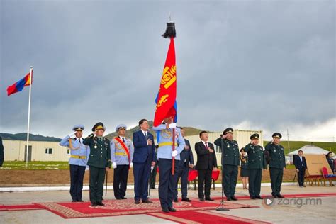 Зэвсэгт хүчний отгон анги байлдааны тугаа гардлаа