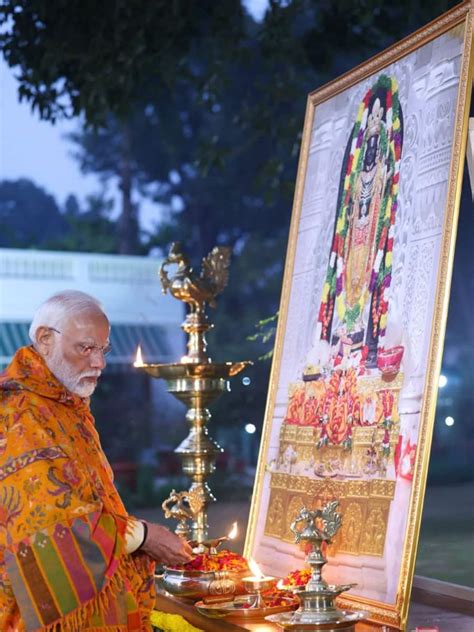 अयोध्या में विराजे रामलला पूरे देश में उत्सव पीएम ने जलाई रामज्योति