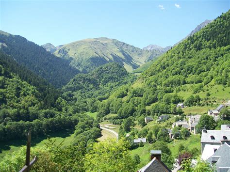 Photo à Aulon (65440) : VUE D'AULON SUR LA VALLEE, 86979 Communes.com
