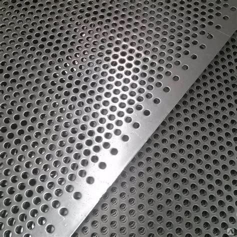 Перфорированный оцинкованный лист 1000 х 2000 мм цена в Москве от компании МетАтРет