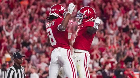 Ap Top 25 Poll Alabama Jumps Oklahoma For No 3 Spot Oregon Rises In