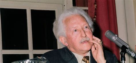 Erik Erikson