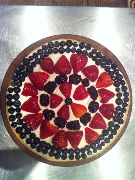 Delicious Homemade Fruit Pizza