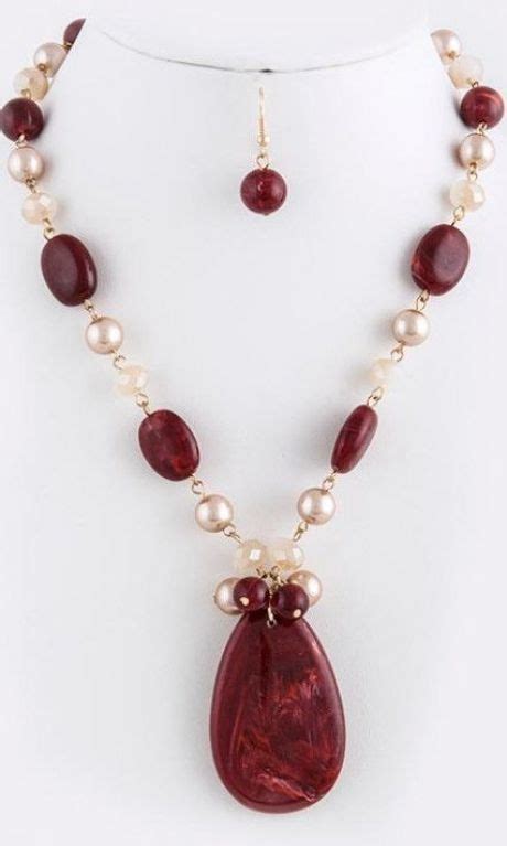 кулоны | Beaded jewelry, Beaded necklace, Jewelry