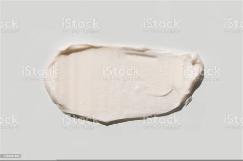 흰색 배경에 화장품 크림의 상단보기 다른 견본 파스텔 색상 화장품 모형으로 좋습니다 더러운에 대한 스톡 사진 및 기타 이미지 더러운 보습제 질감 효과 Istock