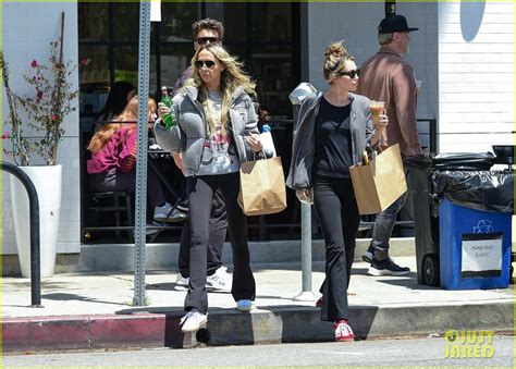 Miley Tish Cyrus Enjoy A Mother Babe Lunch Date In Los Angeles Photo 1375910 Photo