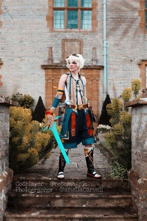 30 Awesome Genshin Impact Cosplay You Should Try The Senpai Blog