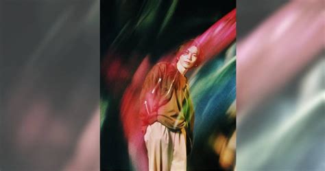 〈lemon〉mv衝8億次瀏覽創日本藝人紀綠 米津玄師新曲解放右眼掀熱議