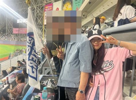 박신혜90년 최태준91년은 어디로 “사랑하는 아빠 오빠랑 최강야구 직관”