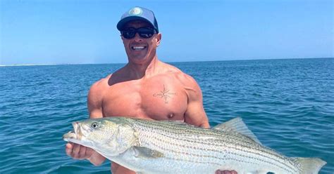 Chris Cuomo Flexes Huge Muscles In Shirtless Thirst Trap Photo