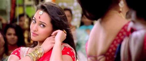 Naked Sonakshi Sinha In Rowdy Rathore