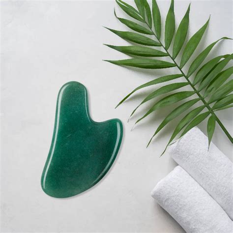Buy Skinn And You Green Jade Gua Sha Online