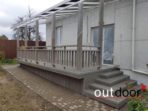 Ограждение, покрытие и опорные столбы из ДПК Outdoor на террасе