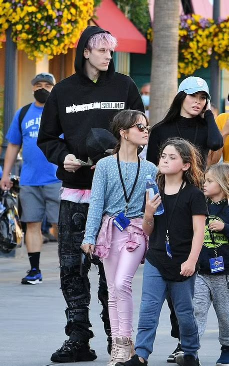 Best 12 Megan Foxs Son Noah Shannon Green Is Already Into Fashion Full Bio Artofit
