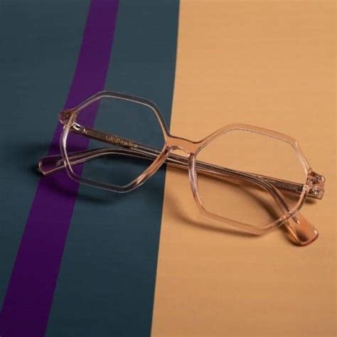 Optic One Uae Buy Glasses Sunglasses And Contacts Online