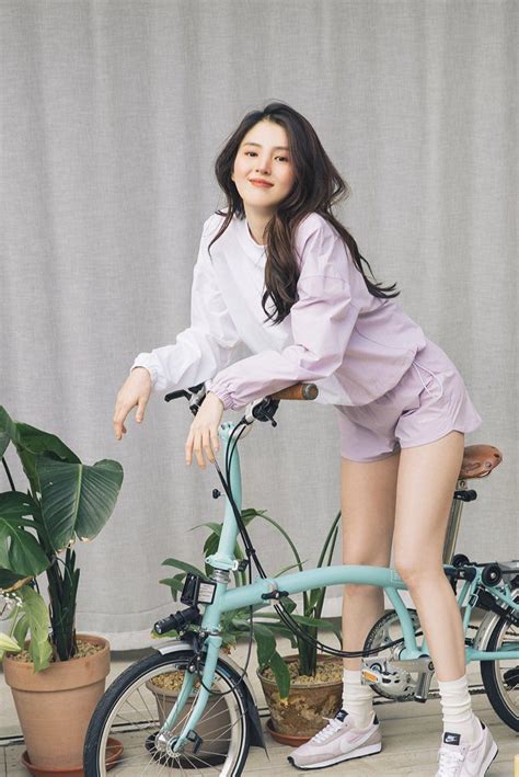 Han Sohee Hansohee 한소희 For Barrel Fit Selebriti Gadis Gadis Cantik Gadis Cantik