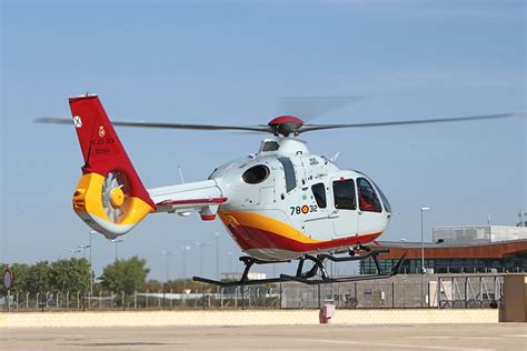 El Ejército Del Aire Recibe Su Primer Airbus Helicopters H135 Fly News