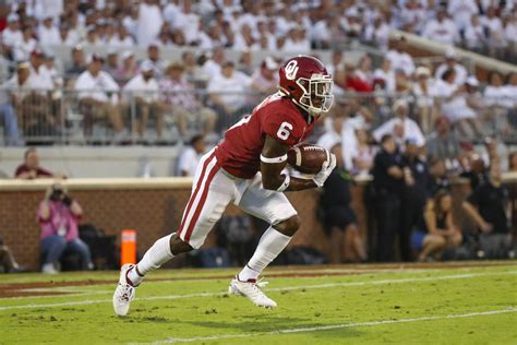Oklahoma Football Stands Pat At No 6 In Ap Poll Crimson And Cream