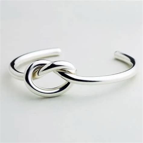 喬德百貨 現貨 Georg Jensen 喬治傑生love Knot 愛戀永結同心 單結手環m尺寸 A44b 蝦皮購物