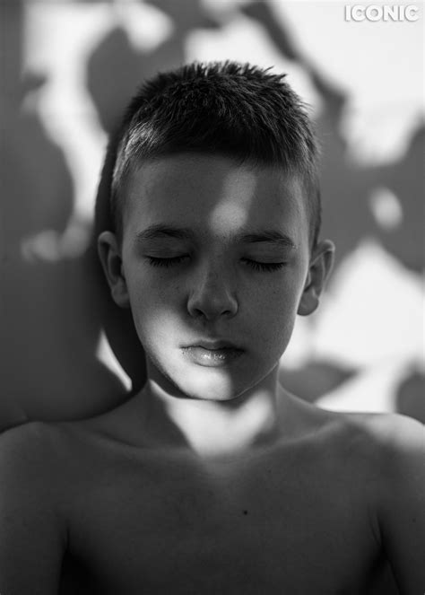 Anna Tut — Iconic Artist