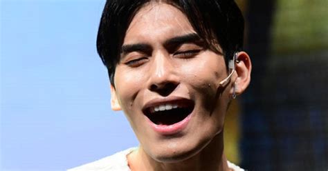 유태양 행복한 미소 사진
