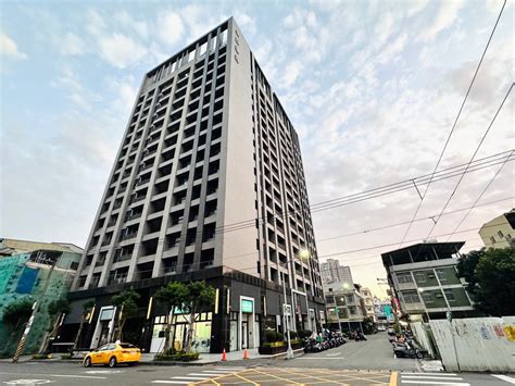 文山君悦高雄市鳳山區八德路電梯大廈專約 八德文山商圈12樓稀有釋出新店住平車 房屋出售 樂屋網