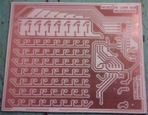 Matriz De Leds 8x8 Usando El Pic16f627 Y Registro De Corrimiento 74ls164