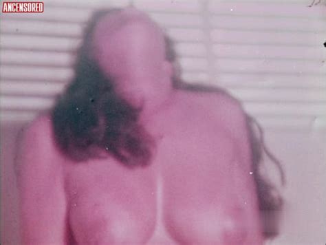 Annette Michael nude pics página 1
