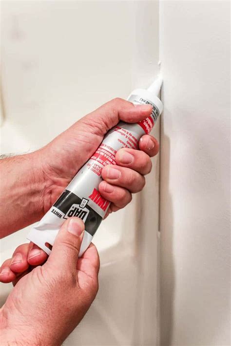 Caulking Tips And Tricks Everything You Need To Know Caulking Tips