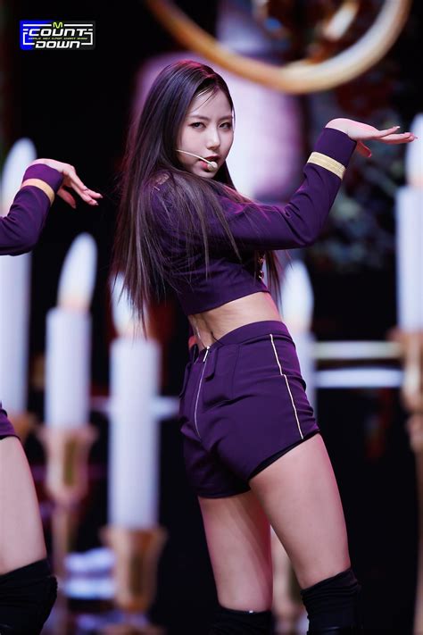 230216 Purple Kiss Intro Save Me Sweet Juice At Mcountdown