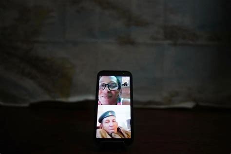 De Whatsapp A La Guerra Cómo Los Cubanos Son Reclutados Por Rusia Para