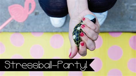 Diy Sqeezy Mesh Balll I Anti Stress Ball I Selber Machen Youtube