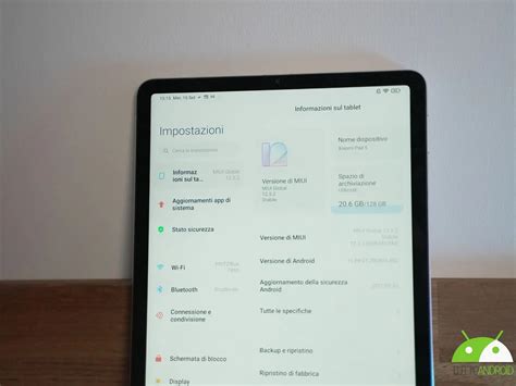 Due Smartphone E Un Tablet Da Portare A Casa In Occasione Della Festa Dei Single