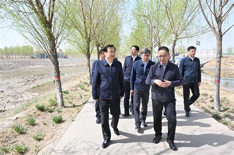 梁言顺在调研黄河石嘴山段生态保护治理工作时强调 胸怀国之大者共同抓好大保护协同推进大治理 确保黄河母亲河更安澜更健康更美丽 梁言顺在调研