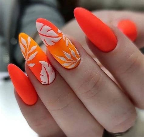 Une vitalité vibrante avec des ongles orange vif Une bouffée dair
