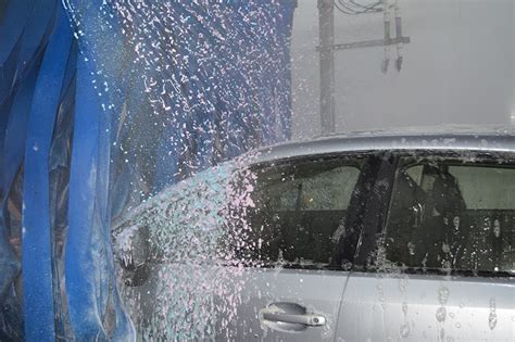White Car Comes Out Pink After Carwash Professional Carwashing Detailing