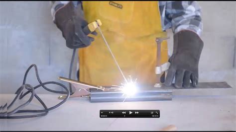 Souder à l arc Tuto bricolage avec Robert pour apprendre la soudure à