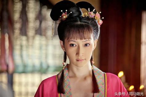 杯酒释兵权后，赵匡胤随后的两个连环套路你知道吗？绝了，我服！