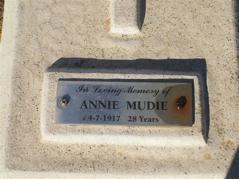 Annie Mudie