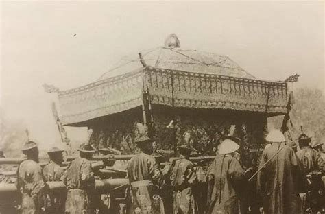古代皇帝下葬后，最后一位工匠是怎么从地宫中出来的陵墓制度工人