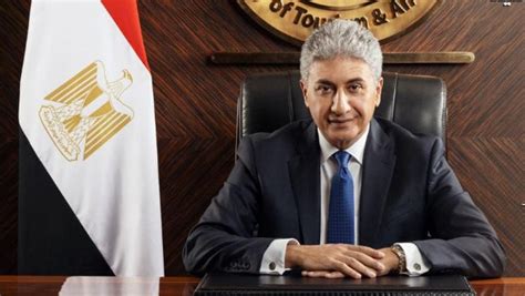 وزير السياحة والآثار يبحث التعاون المشترك مع نائب عمدة بلدية شنغهاي
