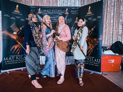 Melayu Klasik Outfit Carian Lemon