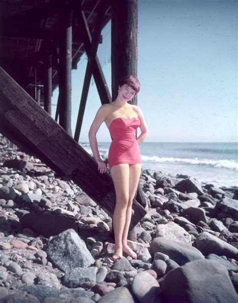 15 Classic Beauties Who Knew To Rock A Swimsuit In The 1950s ~ Vintage
