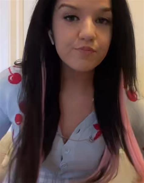 Buttoned Clothes On Tumblr