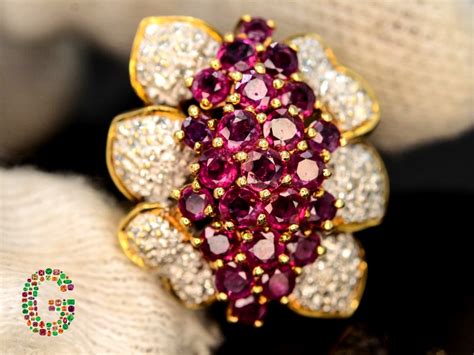 Presenting Exclusive 18 K Gold Ring With Natural Burma Ruby And Diamonds