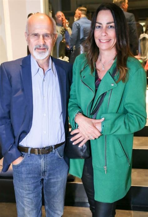 Della Rounick Sculptures Τα εγκαίνια Fayscontrol ΑΥΤΟΠΤΗΣ ΜΑΡΤΥΡΑΣ